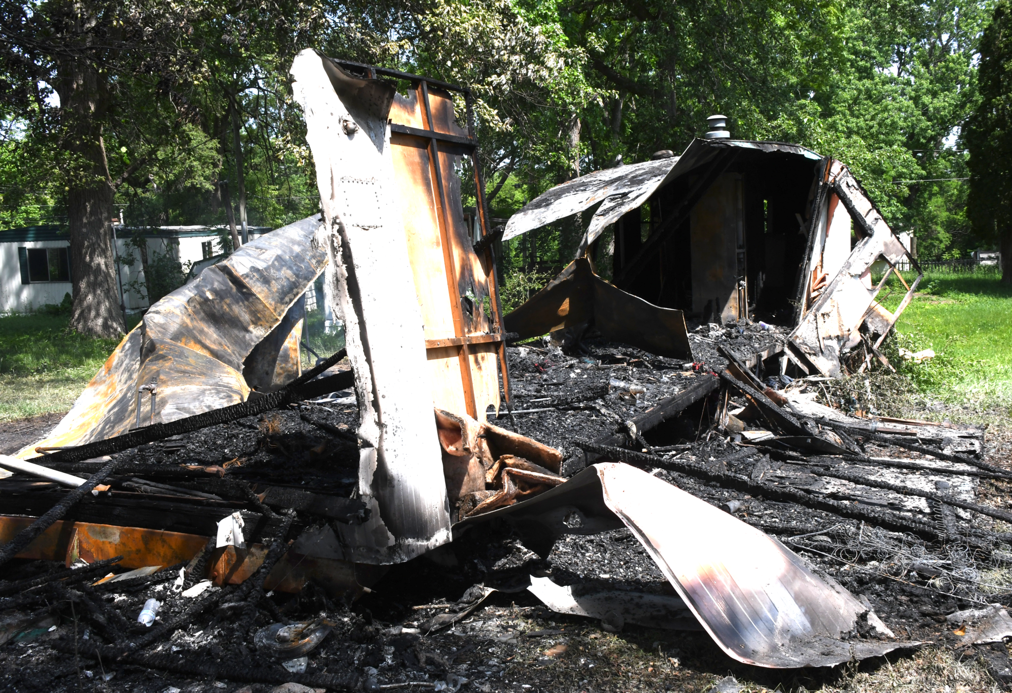 Early-morning fire destroys vacant trailer | Kewanee Voice
